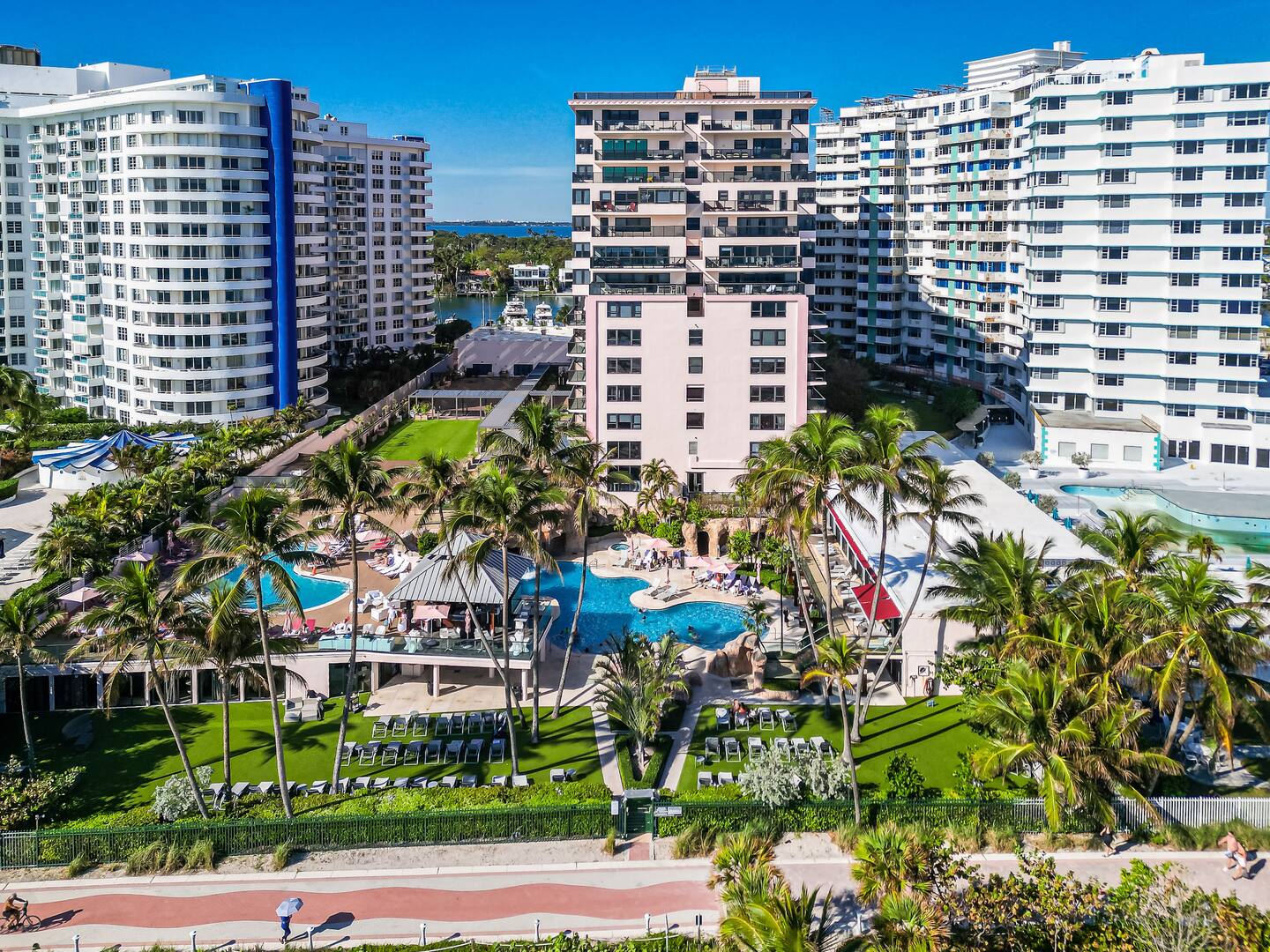 Stay at Miami Beach – Oceanfront Hotels & Hourly Stays